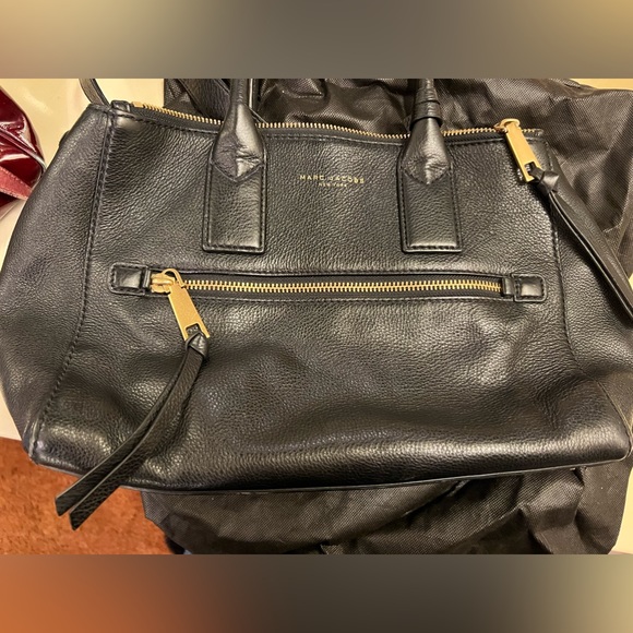 Marc Jacobs | Bags | Marc Jacobs Black Purse Can Be Used Cross Body ...